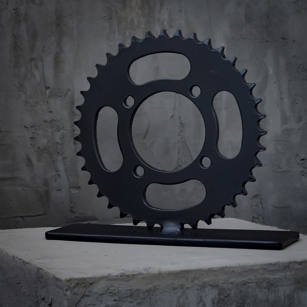 Industrial Mechanica Black Steampunk Gear Décor – The Black Steel